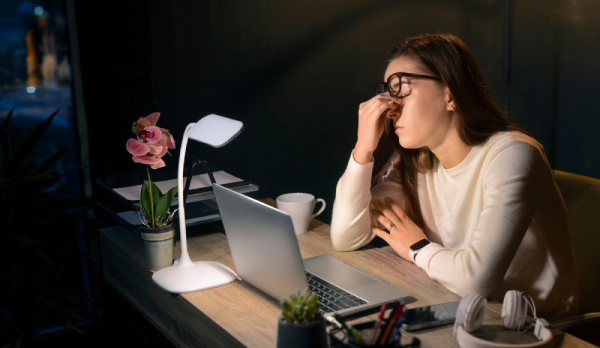 Computer glasses vs Night mode : Which one is better? – Syght Glass